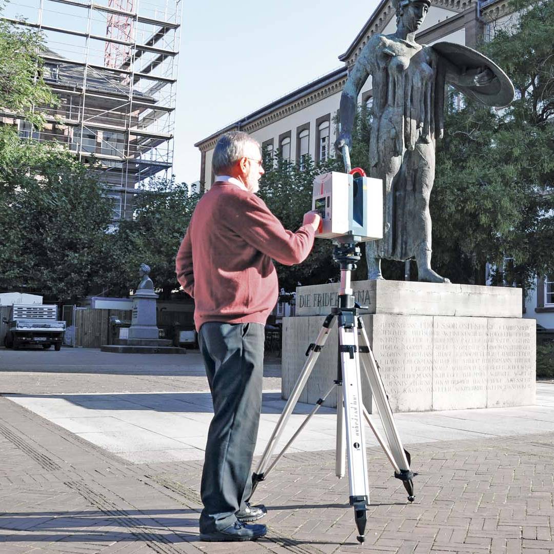 Buy Nedo Carbon Tripod 0.54 1.65M 200700 Online Dubai - UAE | Misar.Ae